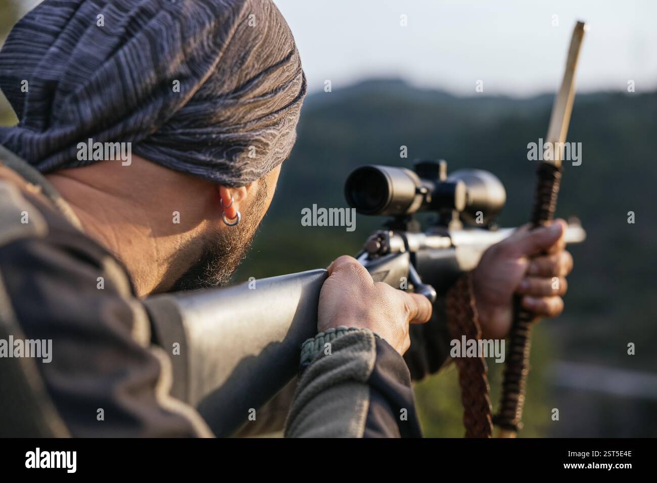 Man in target scope hi-res stock photography and images - Alamy