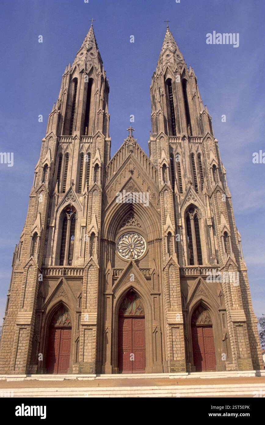St philomena's cathedral, mysore hi-res stock photography and images ...