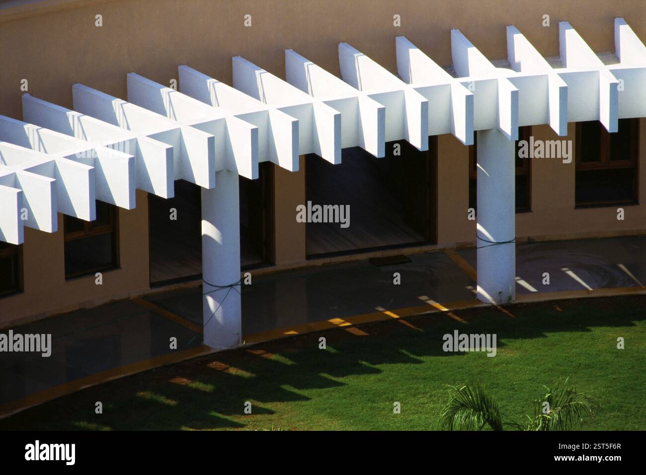 Pattern, Rcc architecture, roof Stock Photo - Alamy
