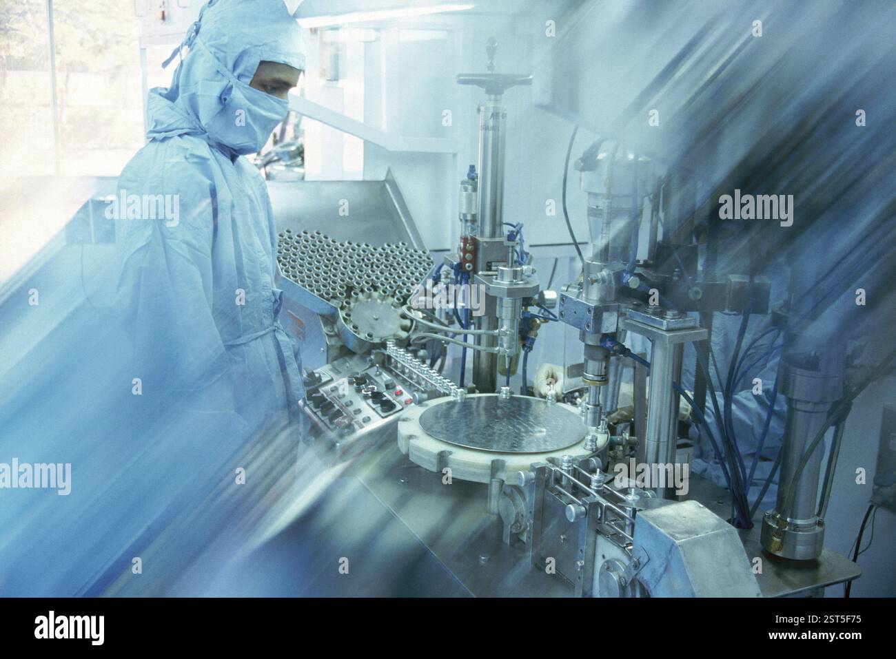 Pharmaceutical industry india hi-res stock photography and images - Alamy
