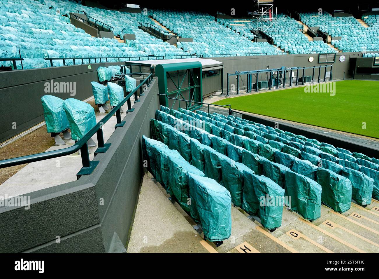 Wimbledon court 1 hi-res stock photography and images - Alamy