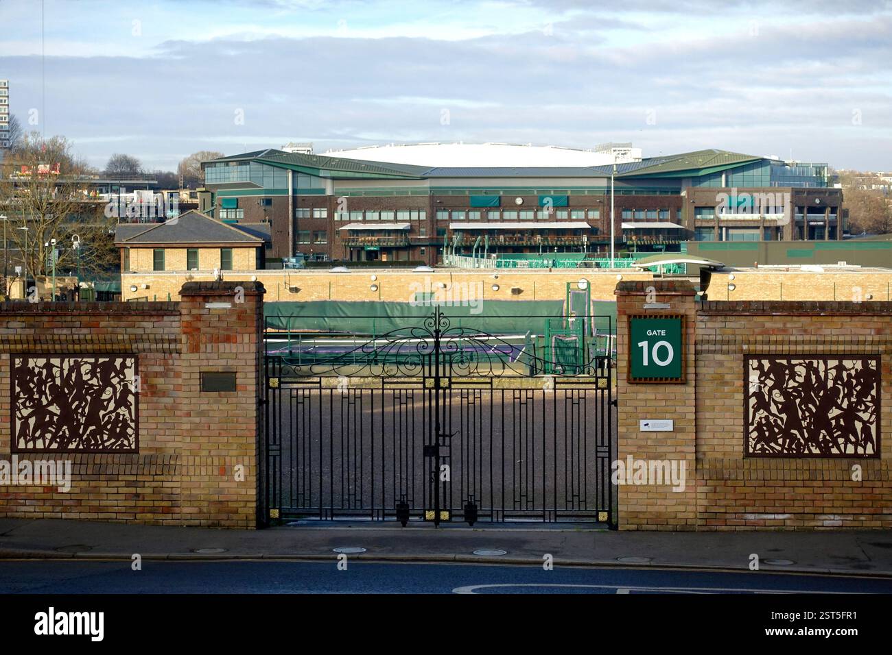 Tennis Courts, Wimbledon, London, UK Stock Photo - Alamy