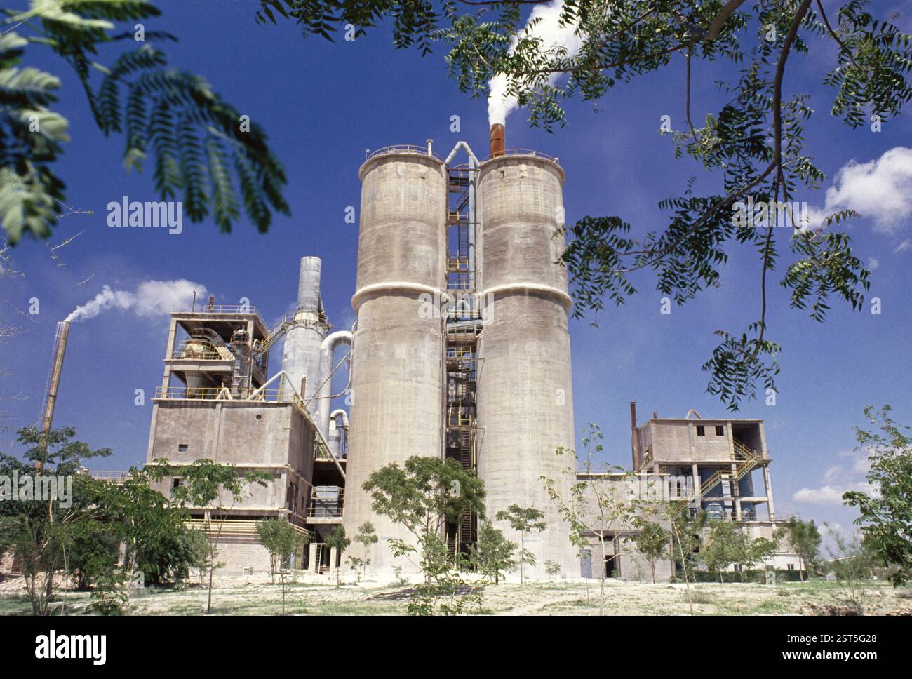 Cement plant, india Stock Photo - Alamy