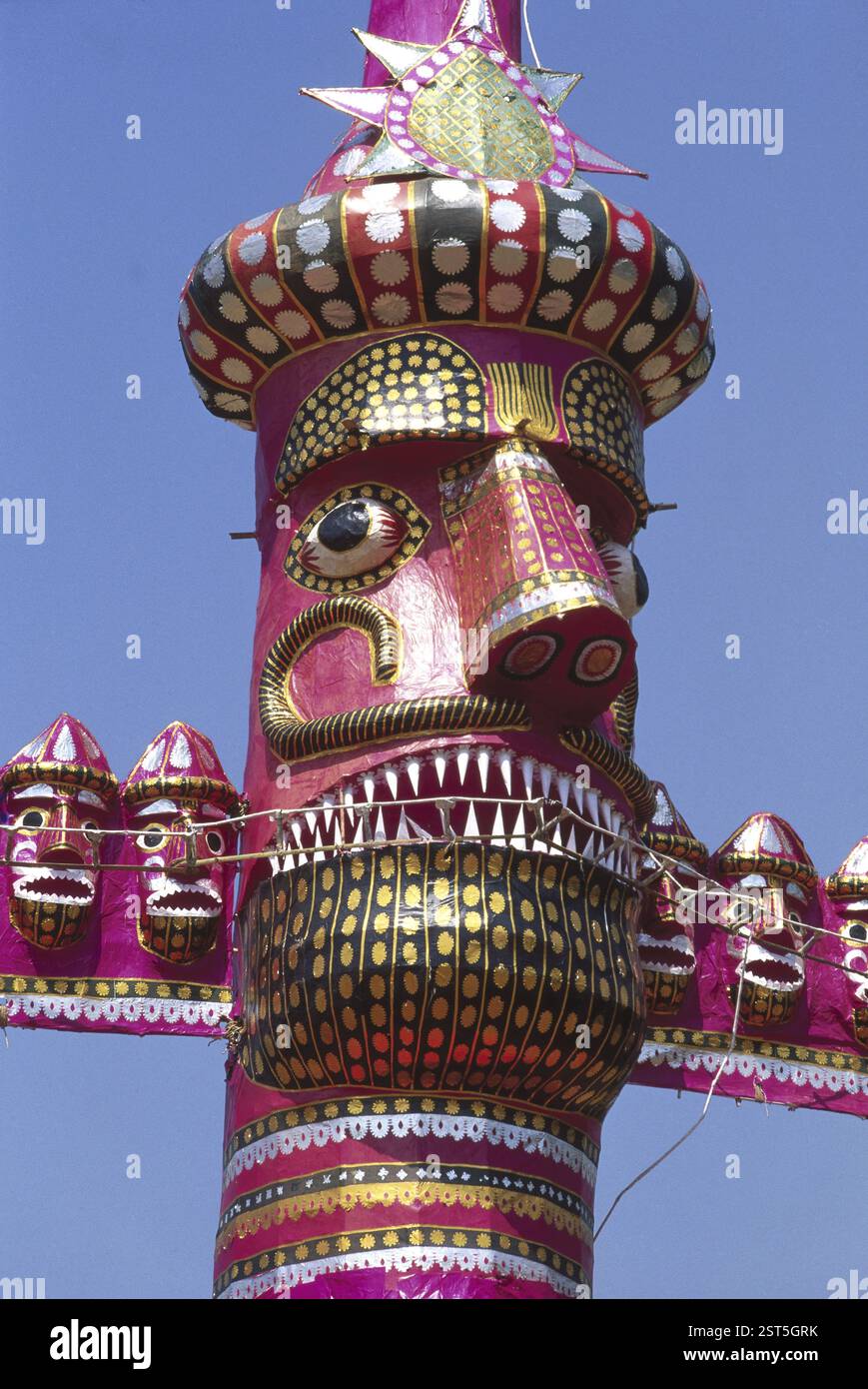 Ravan face hi-res stock photography and images - Alamy