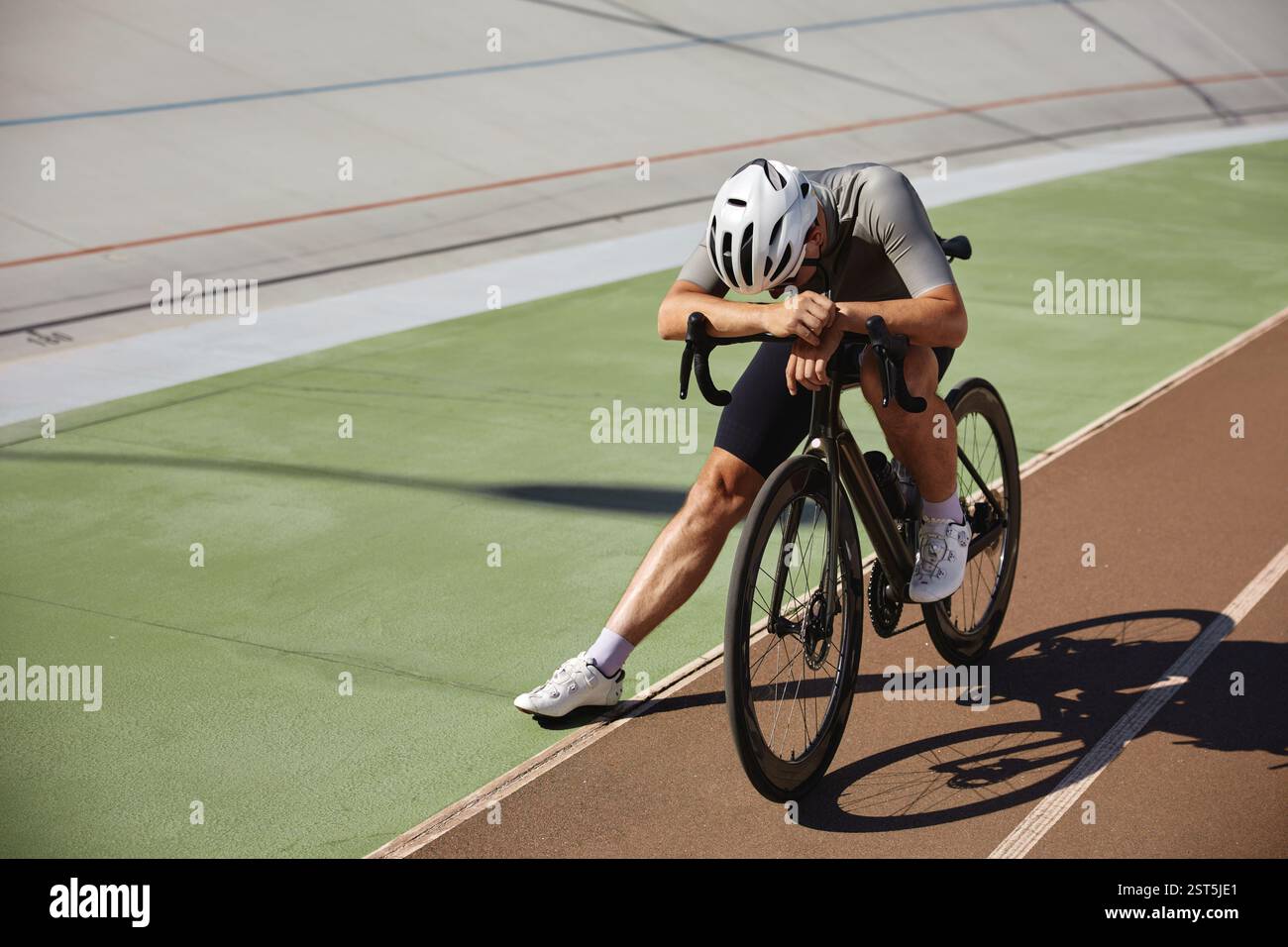 Exhausted athlete after race hi-res stock photography and images - Alamy