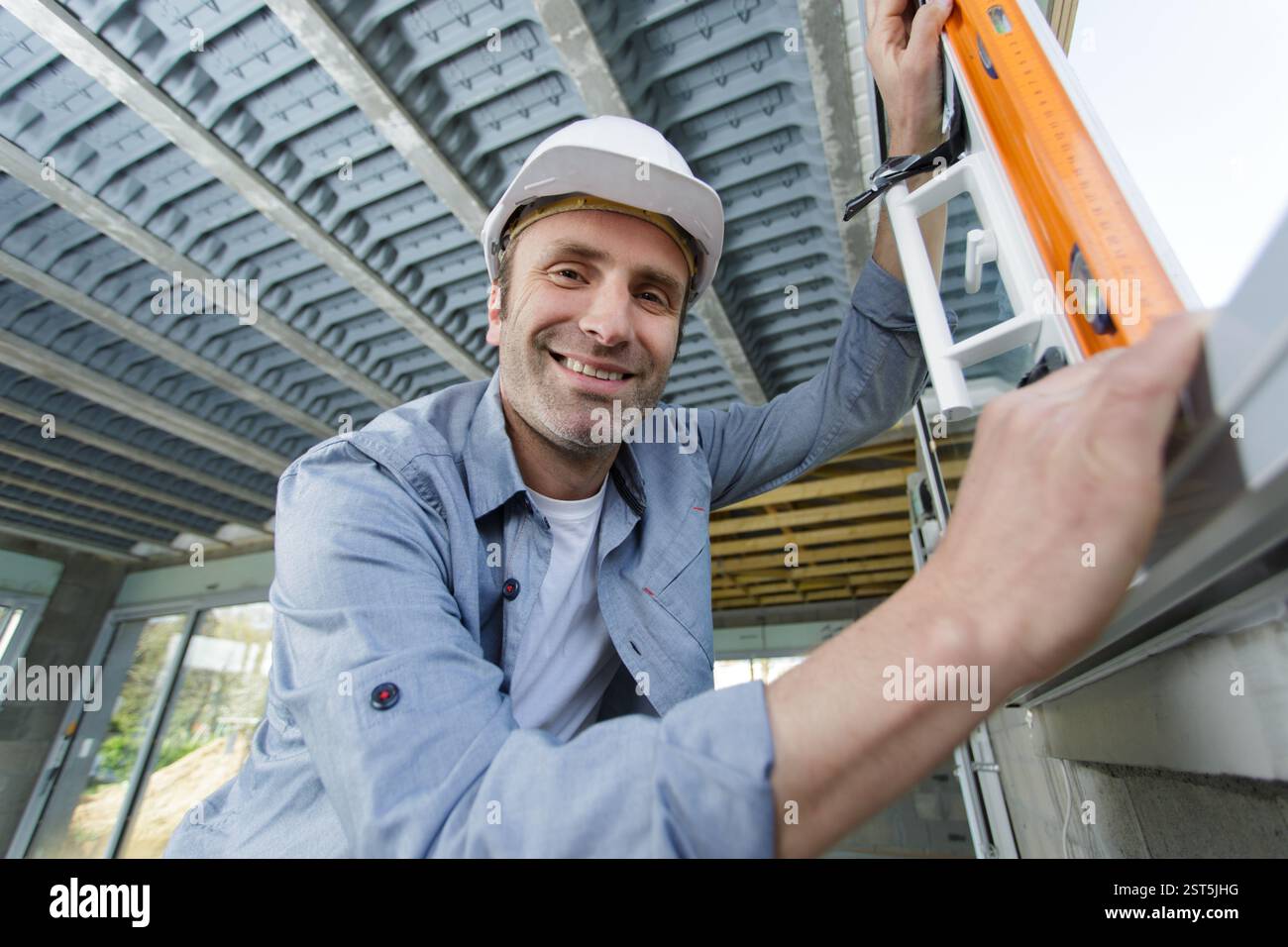 Horizontal and vertical alignment hi-res stock photography and images ...