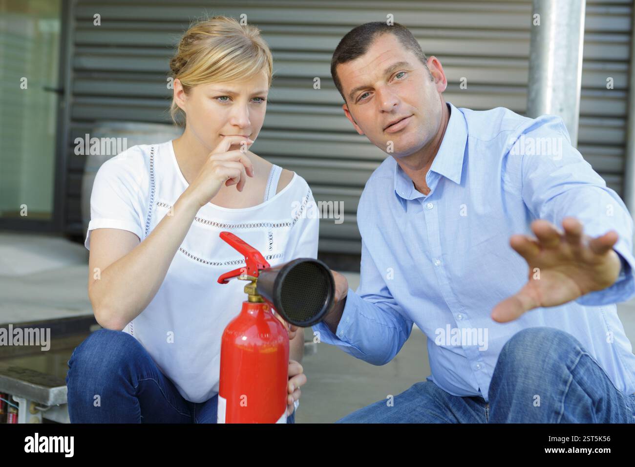 Business people fire drill hi-res stock photography and images - Alamy