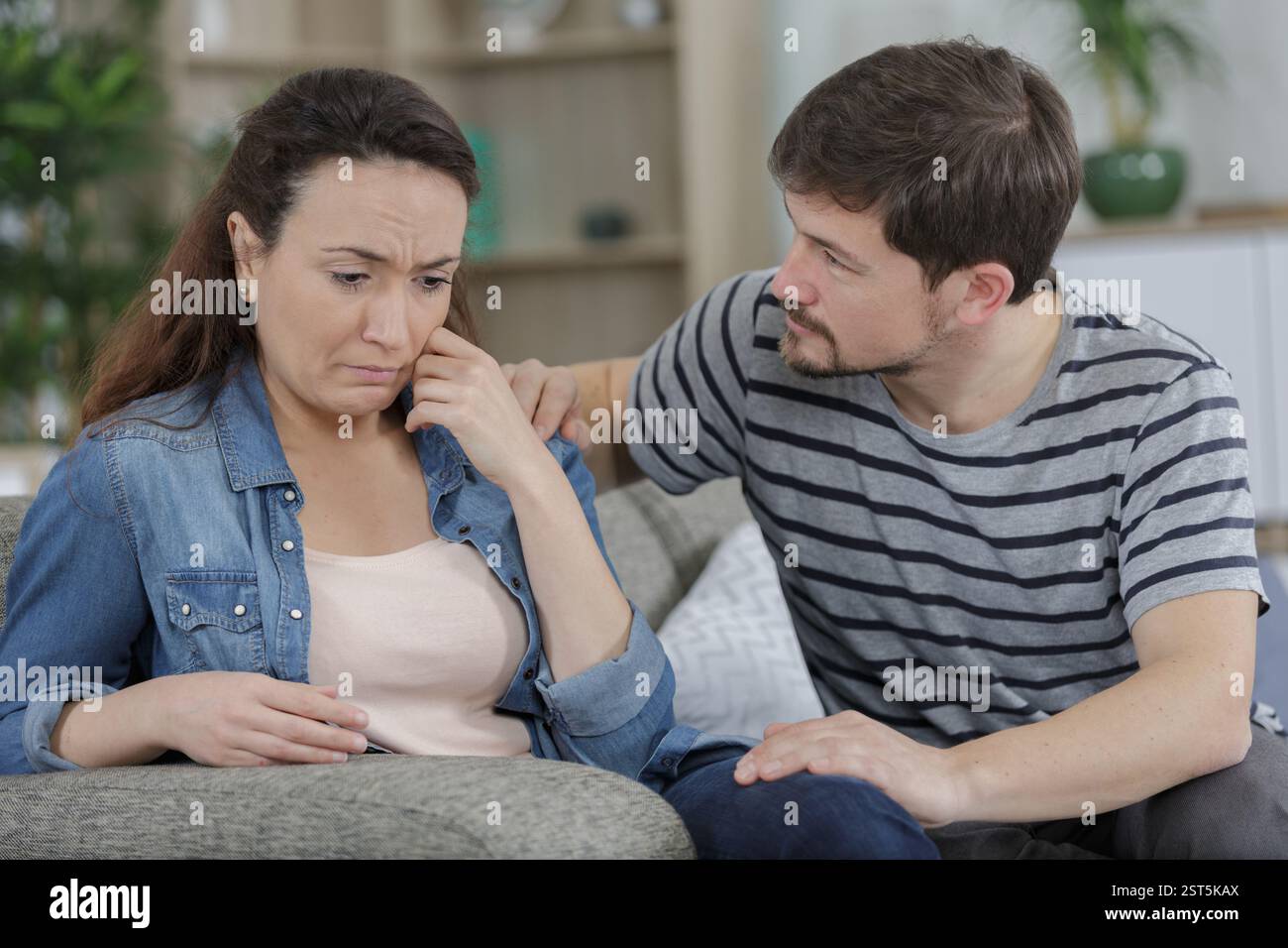 Tearful person hi-res stock photography and images - Alamy