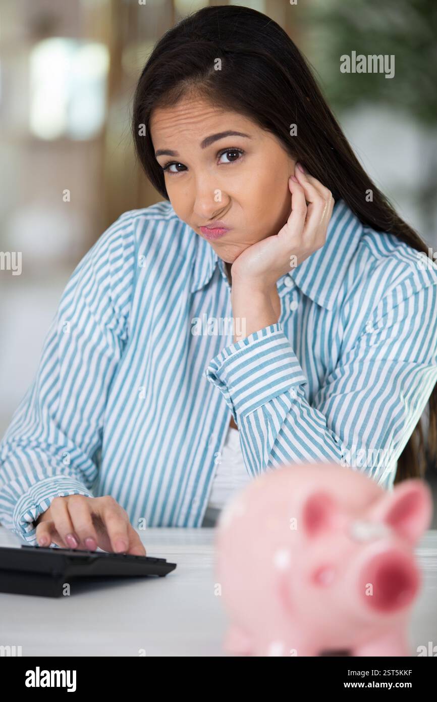 Insufficient money hi-res stock photography and images - Alamy