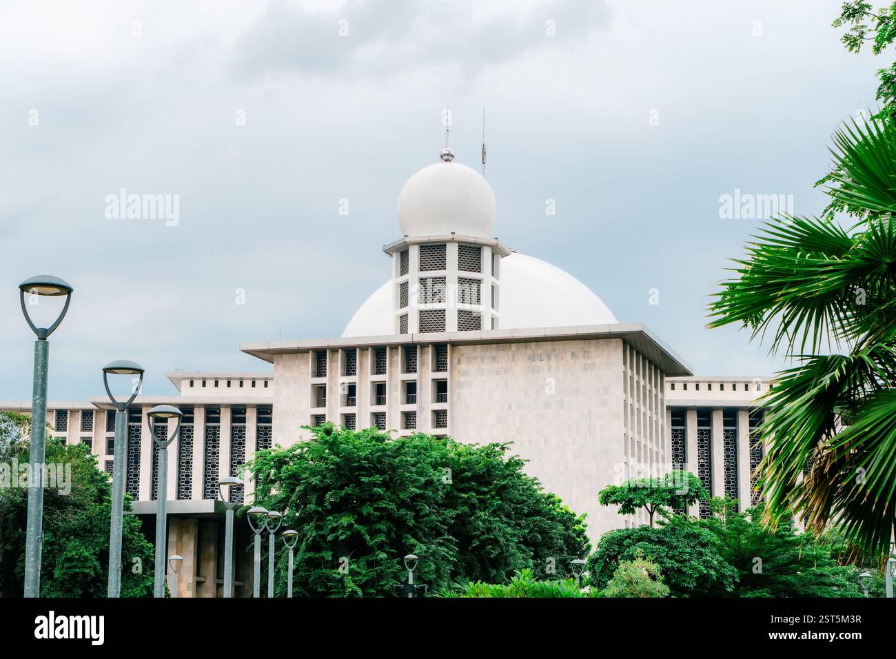 Timeless mosques hi-res stock photography and images - Alamy