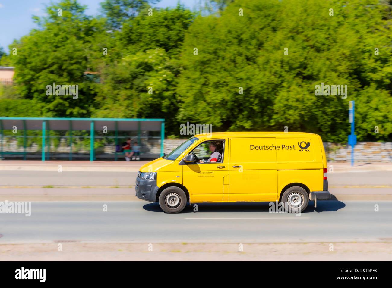 DHL Deutsche Post DHL Transporter Lommatzsch Sachsen Deutschland ...