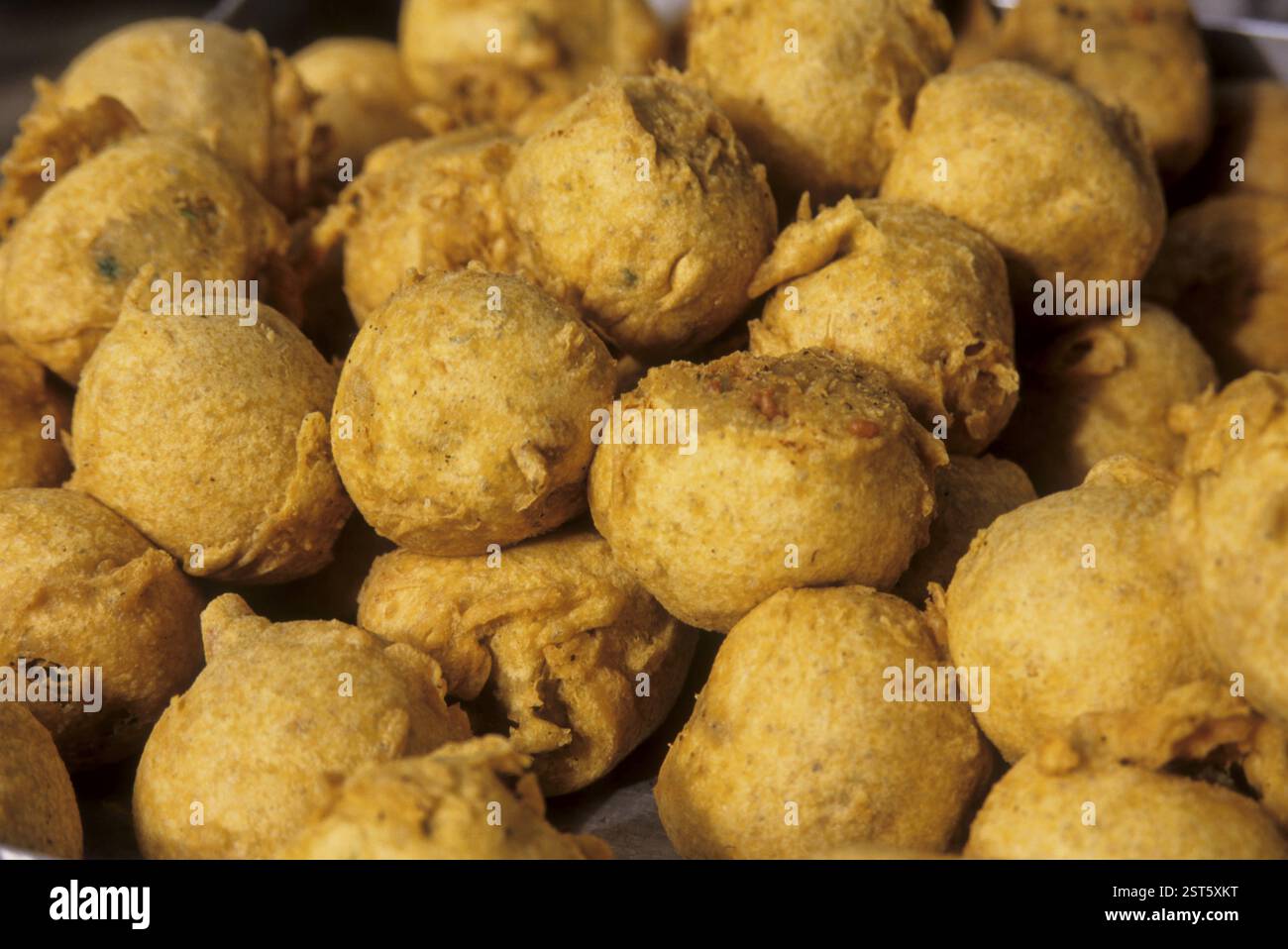 Snacks, Potato vada Stock Photo - Alamy