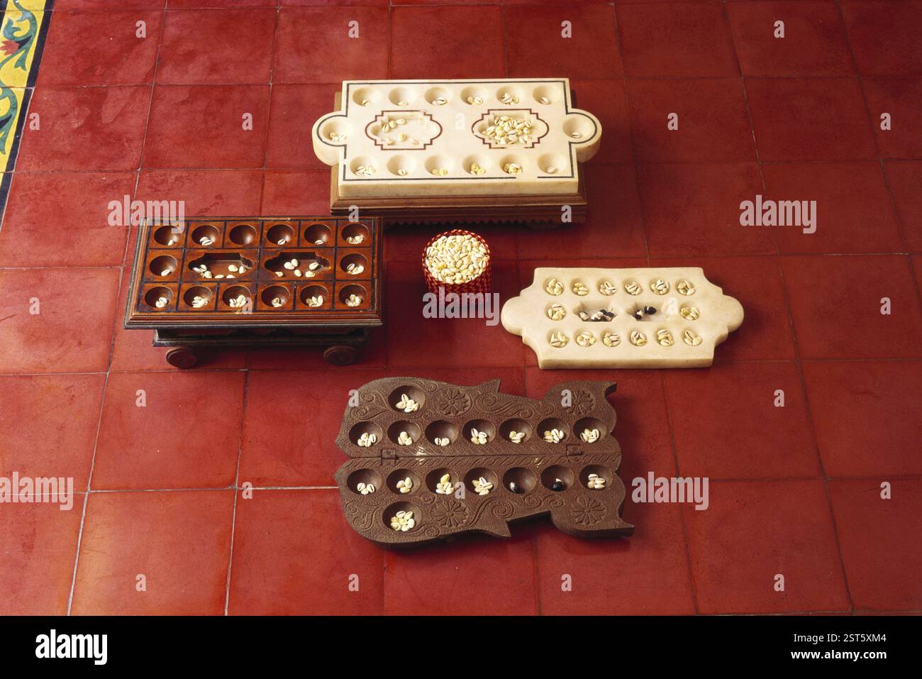 Tamil board games hi-res stock photography and images - Alamy