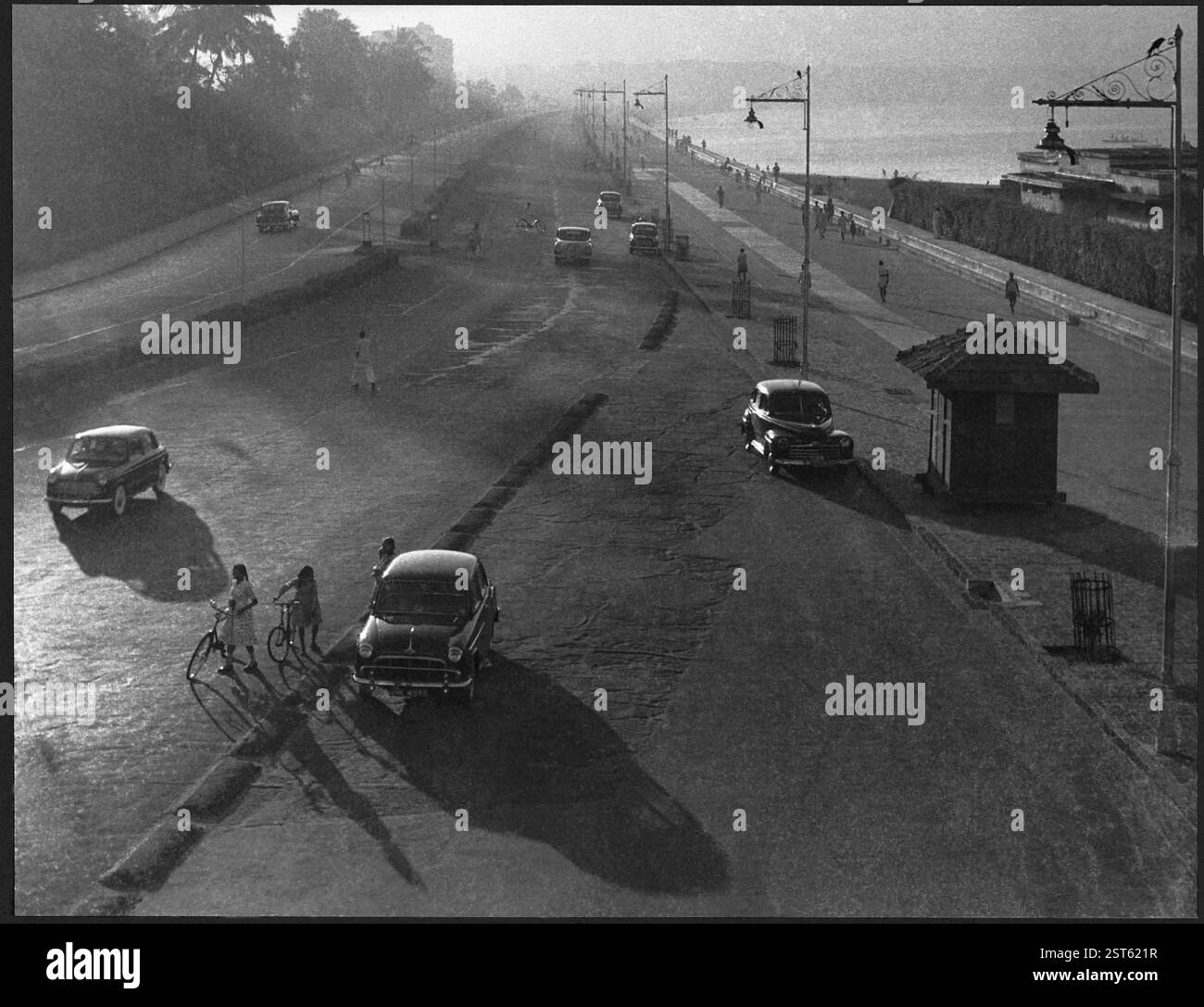 Early morning, Chowpatty, Bombay, Mumbai, Maharashtra, India, Asia ...