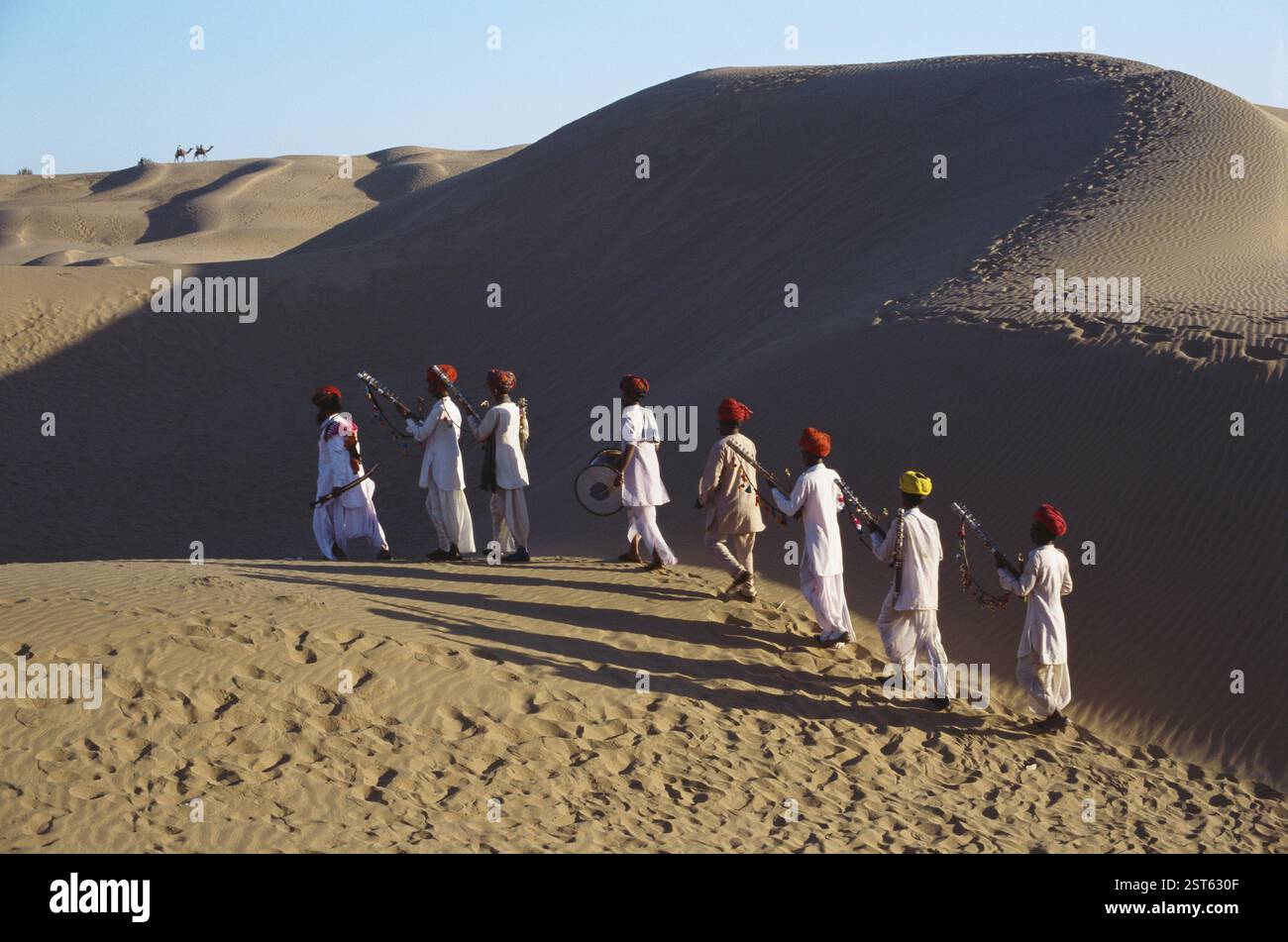 Mans shadow walking on outside hi-res stock photography and images - Alamy