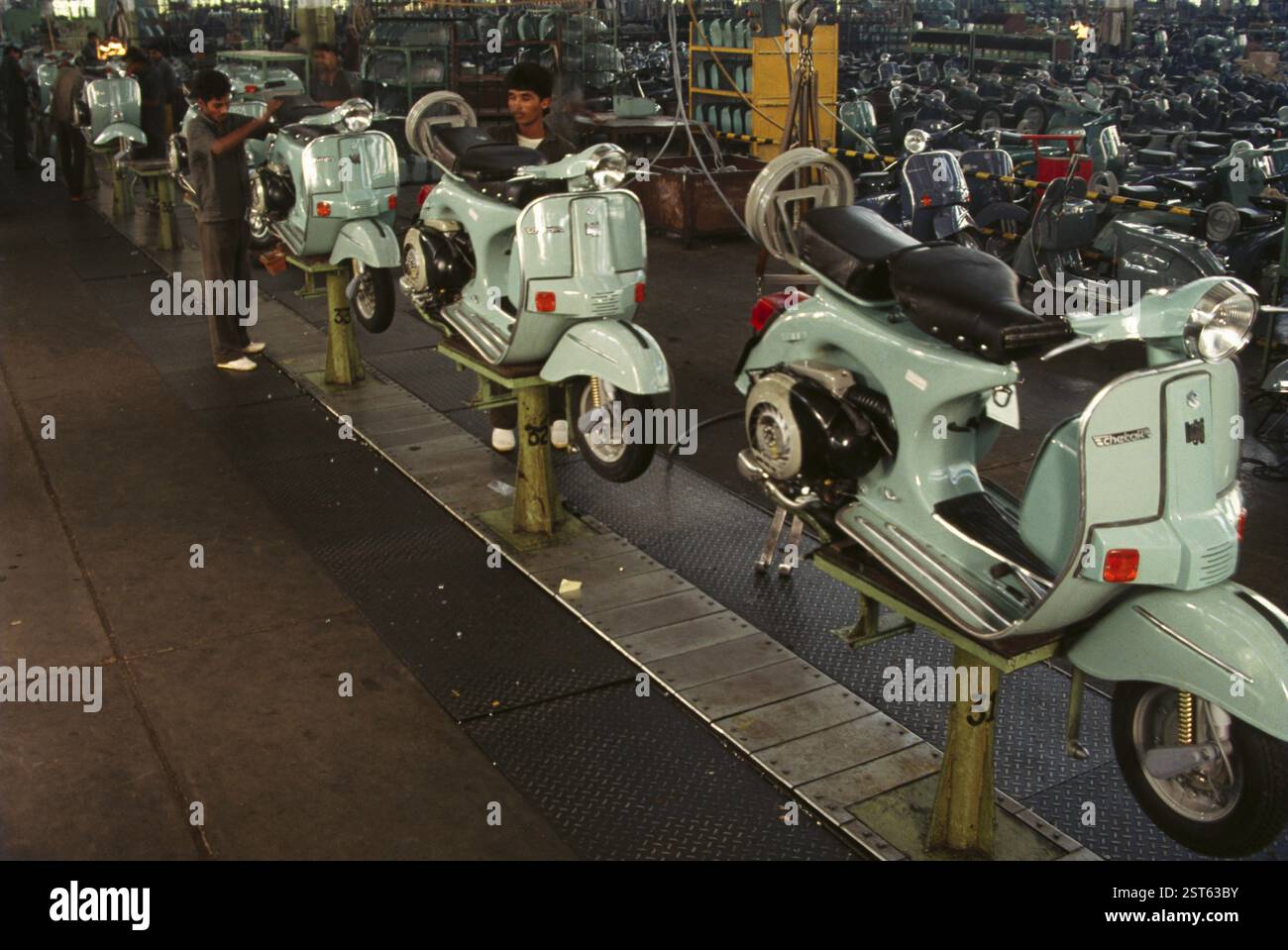 Scooter factory, india Stock Photo - Alamy