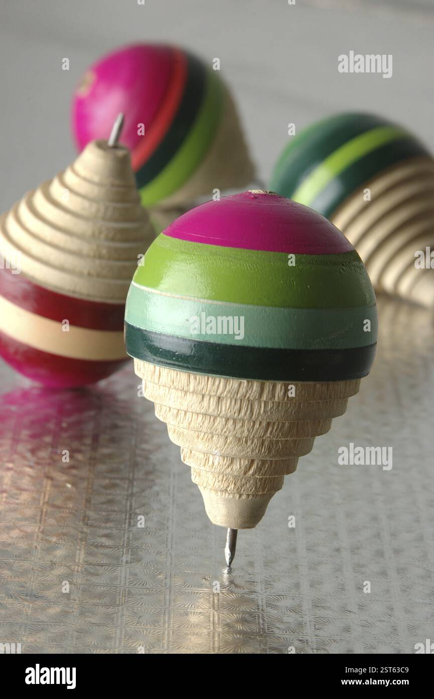 Spin threads hi-res stock photography and images - Alamy