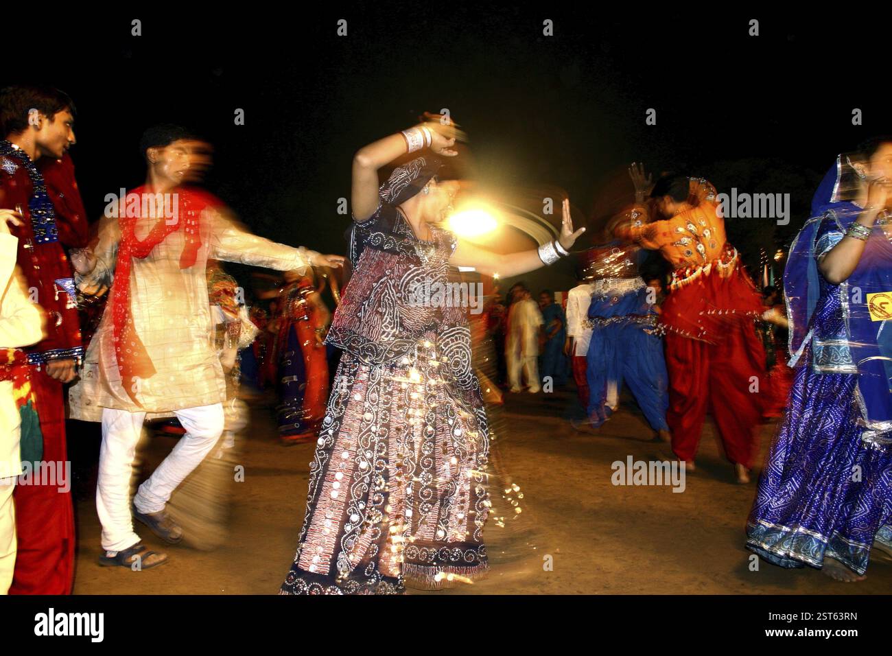 Garba, The traditional folk dance of Gujarat, Ahmedabad, Gujarat, India ...