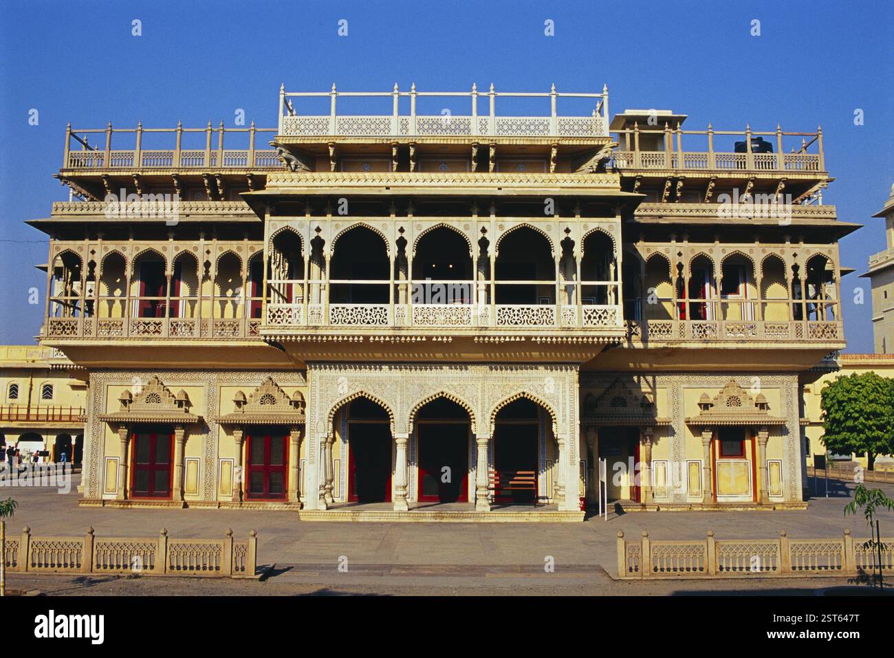 Jaipur city palace complex hi-res stock photography and images - Alamy