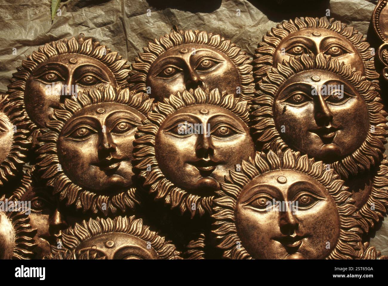 Statues of sun, india Stock Photo - Alamy