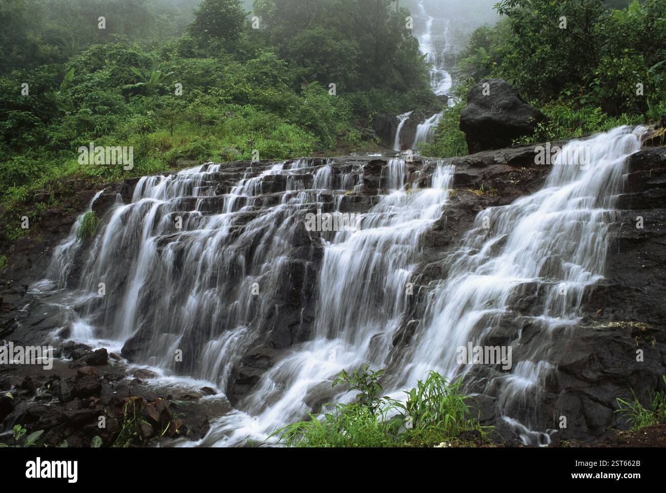 Malshej falls hi-res stock photography and images - Alamy