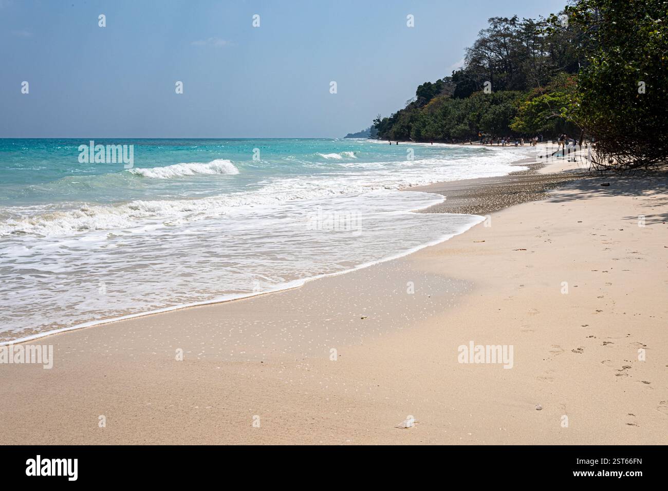 The clear waters of the Indian Ocean at Kala Pathan Beach, Swaraj Dweep ...