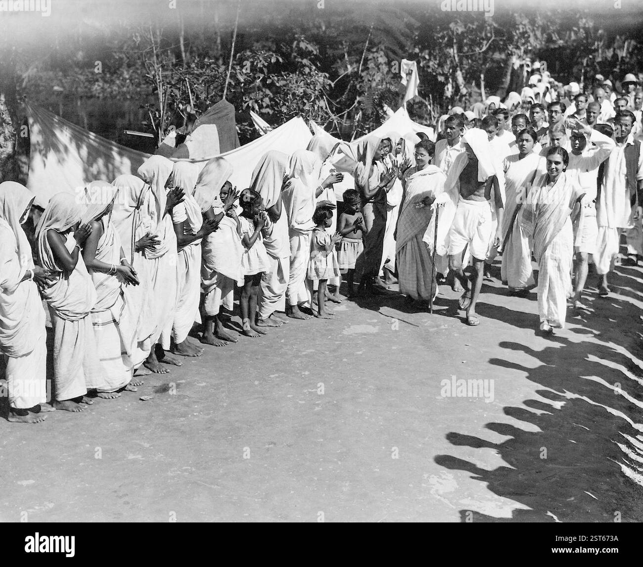 Mahatma Gandhi with his grand niece Abha and his doctor Dr Sushila ...