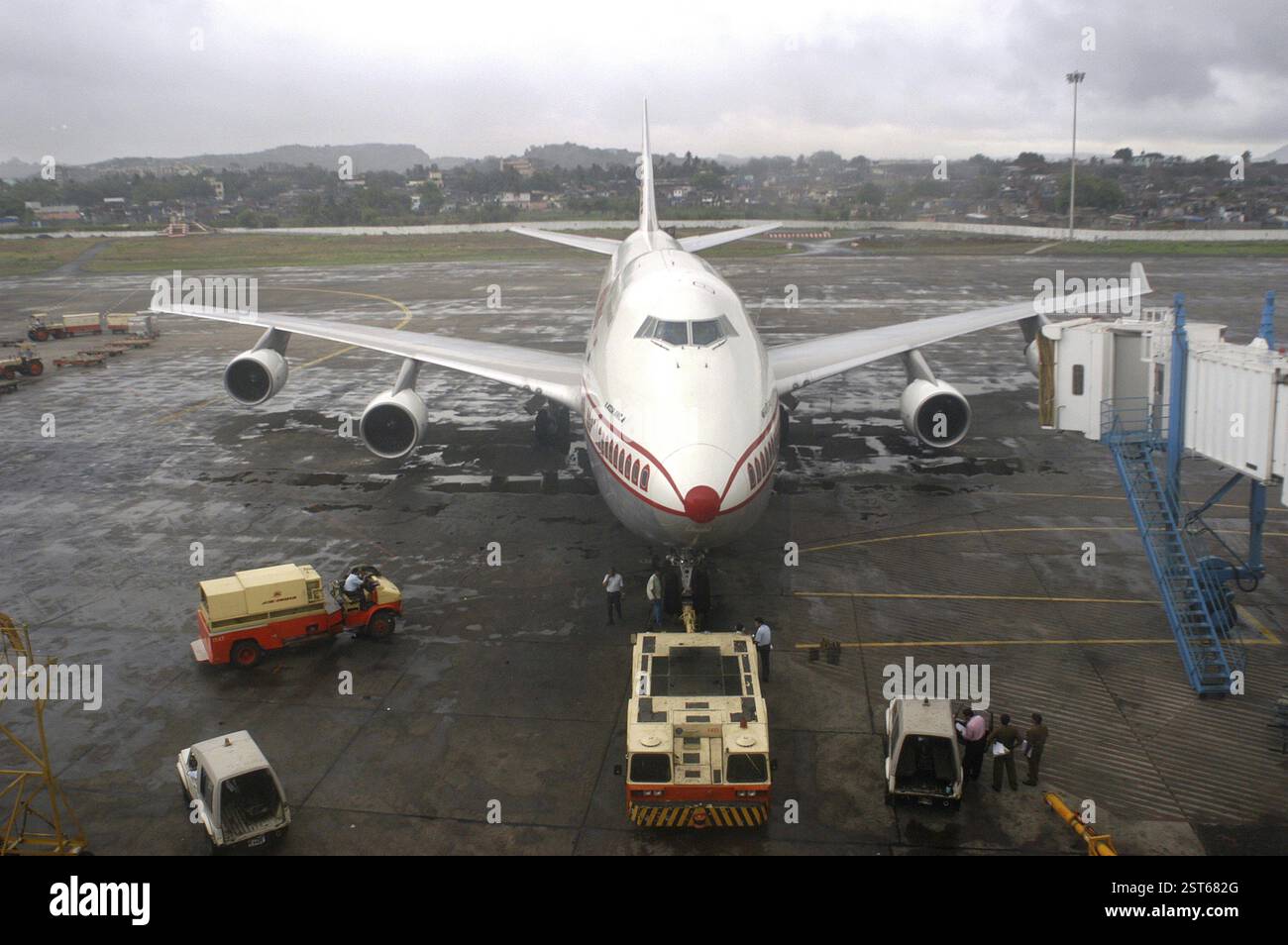 Aeroplane, Air India's Boeing 747 bus being brought on the runway at ...
