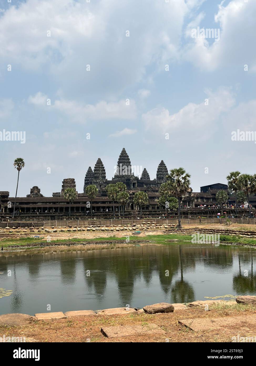 Angkor Wat Temple Side View: A Glimpse into Cambodia's Rich Heritage ...