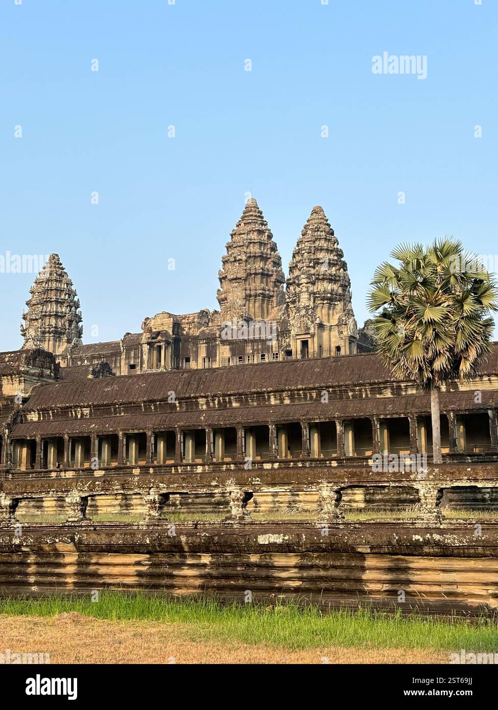 Angkor Wat Temple Side View: A Glimpse into Cambodia's Rich Heritage ...