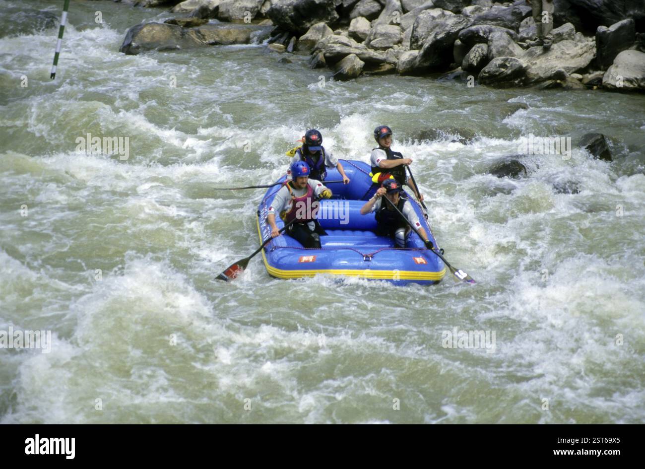 White water rafting in ganga devprayab to rishikesh, uttranchal, india ...