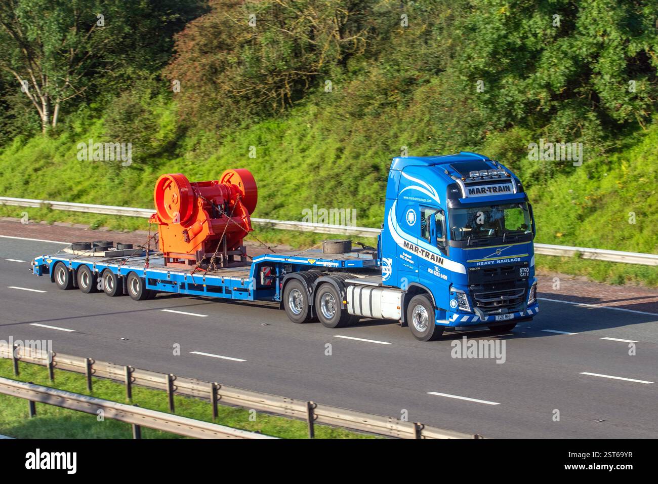 Mar-Train Heavy Haulage Ltd. 2019 Blue Volvo FGH, BROSHUIS with Low ...