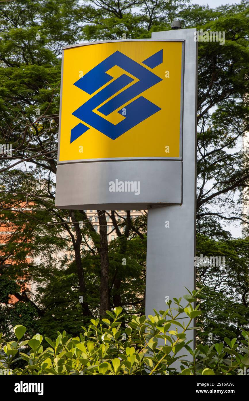 Loan department of bank hi-res stock photography and images - Alamy