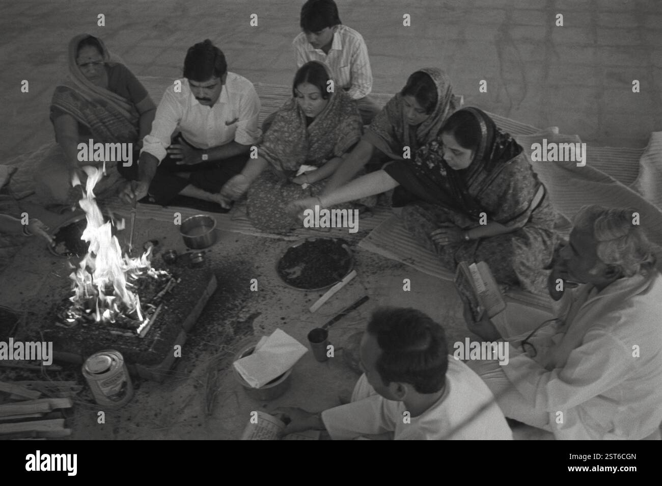 Hindu fire worship ceremony, India, Asia Stock Photo - Alamy