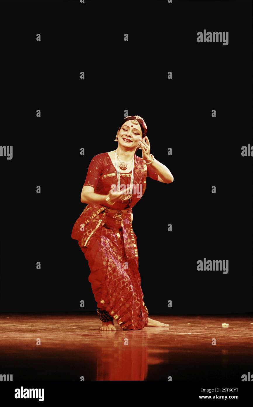 Indian Classical Dancer Malavika Sarrukkai performing a solo Bharat ...