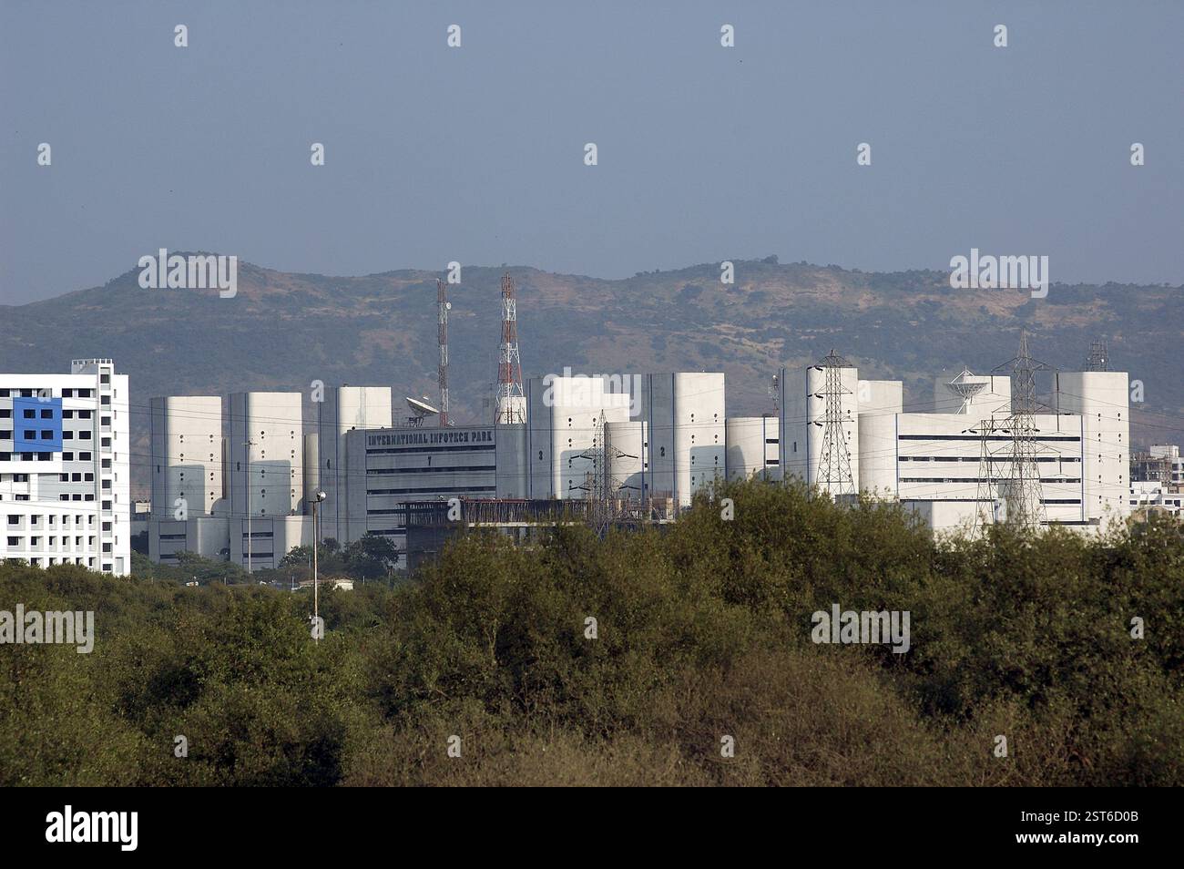 Vashi Railway Station housing International Info Tech Park on upper ...