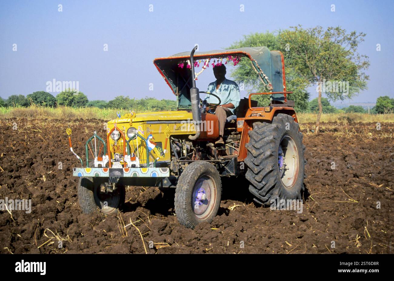 Plough mud hi-res stock photography and images - Alamy