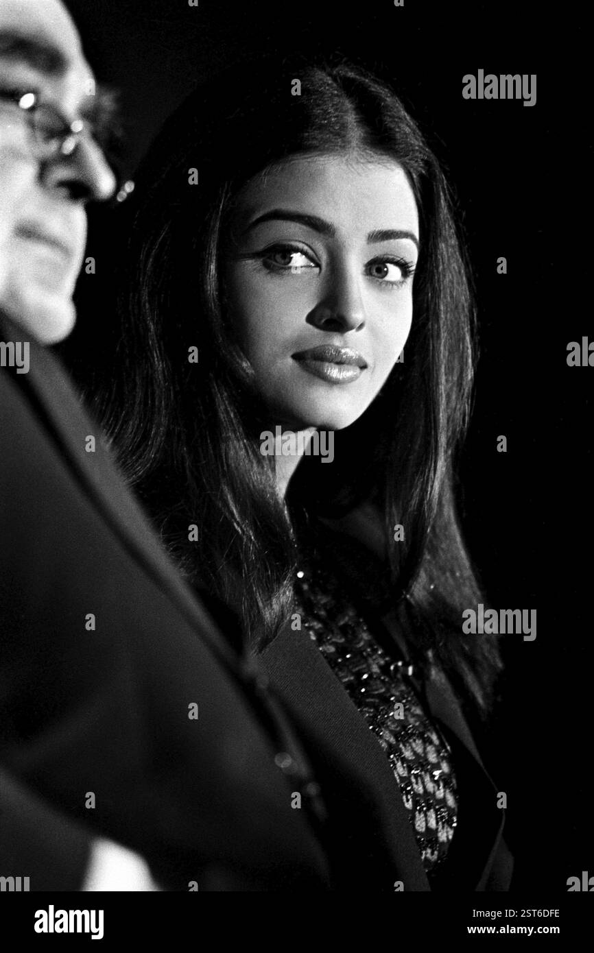 Aishwarya rai model Black and White Stock Photos & Images - Alamy