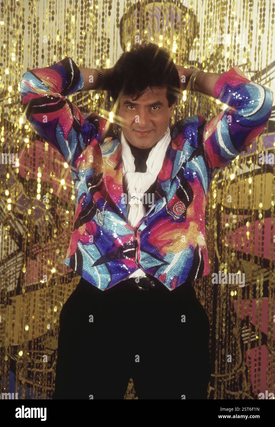 Indian bollywood actor Jeetendra NO MR Stock Photo - Alamy