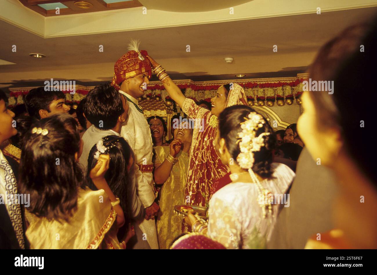 Marwadi wedding ceremony, marwadi bride and bridegroom, bombay mumbai ...