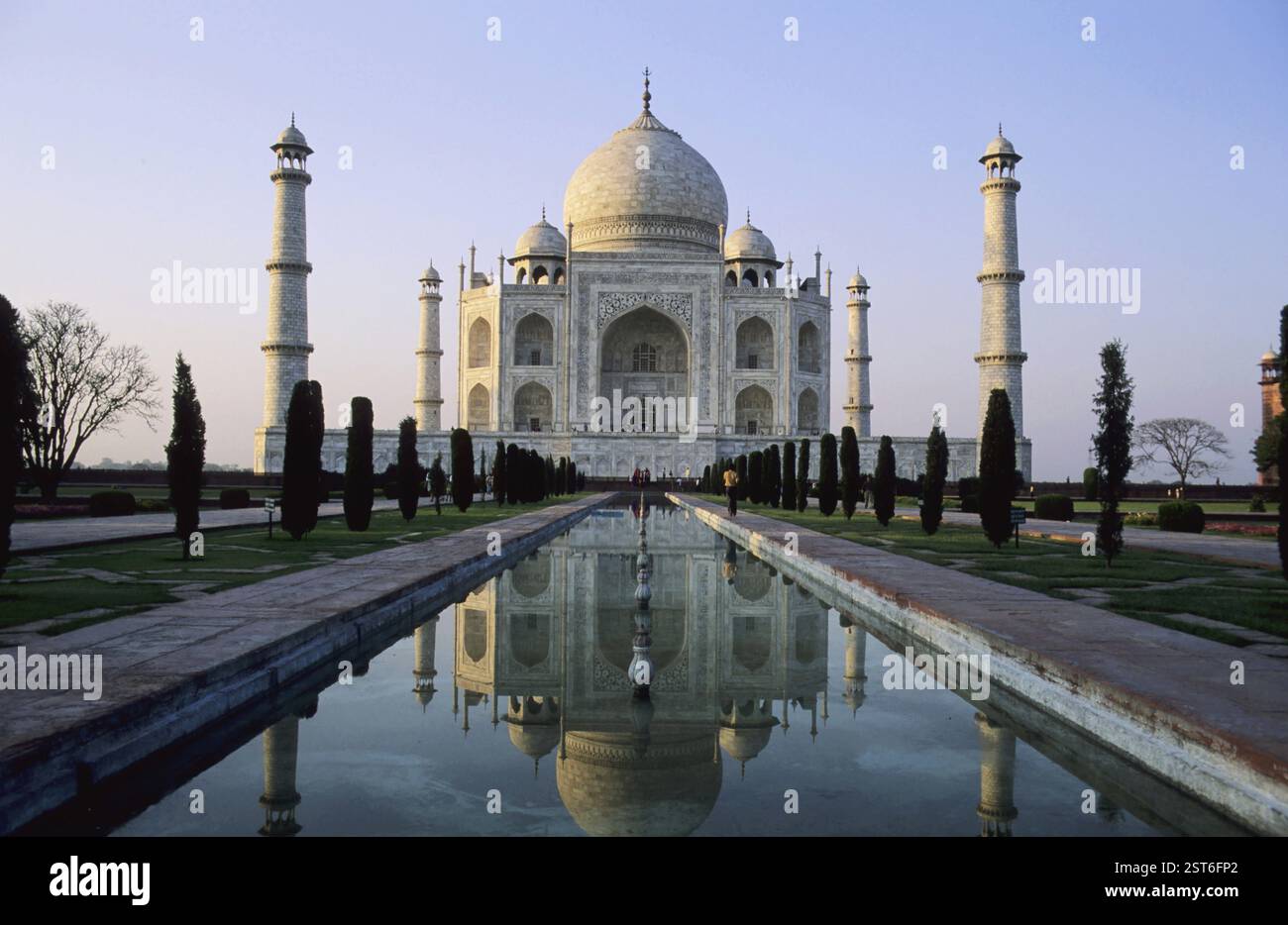 Taj Mahal (1631-1653 A .D.), Agra, Uttar Pradesh, India, Asia Stock ...