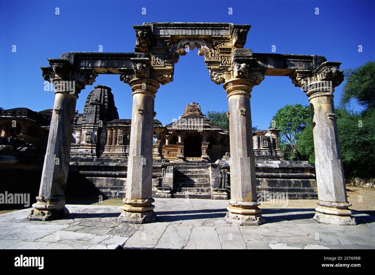 Nagda temple udaipur hi-res stock photography and images - Alamy