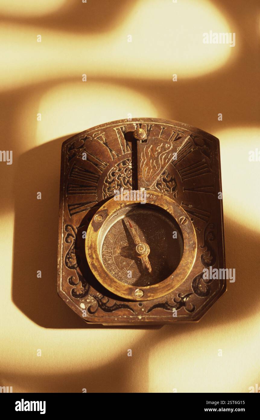 Antique sundial time Stock Photo - Alamy