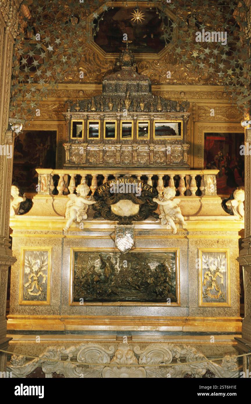 Tomb and silver casket basilica of bom jesus, old goa, india Stock ...
