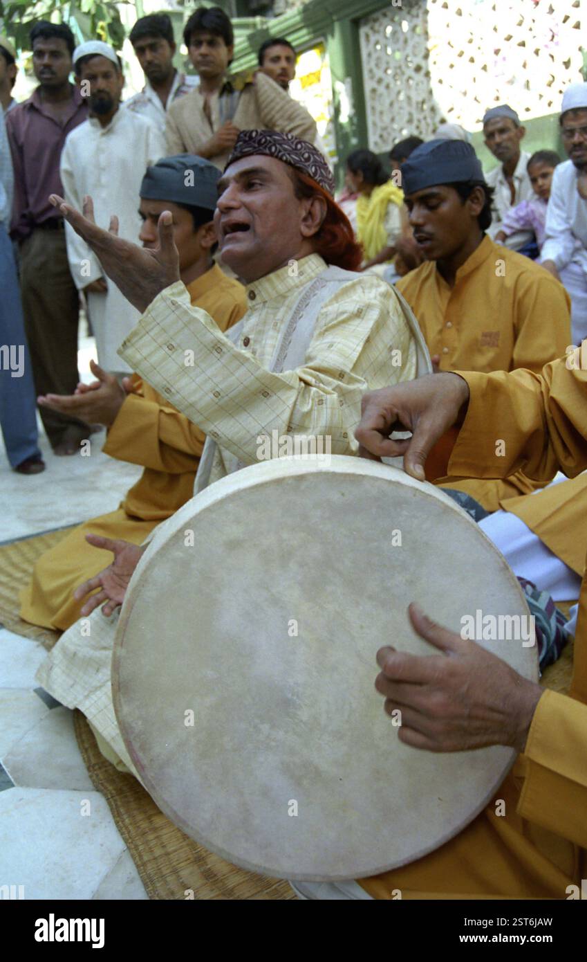 Singers sing Qawaali and Sufi kalam sessions every year with the 10 day ...
