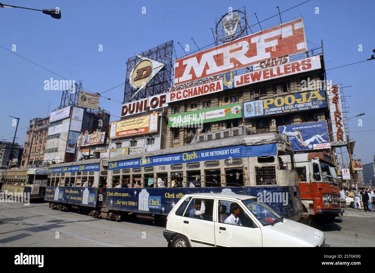Chowringhee calcutta india hi-res stock photography and images - Alamy