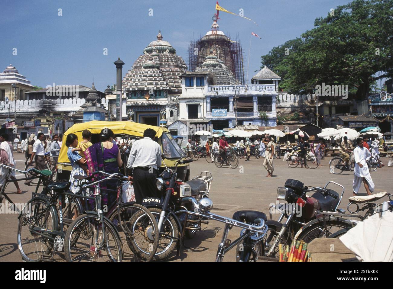 Traffic on road, puri, orissa, india Stock Photo - Alamy