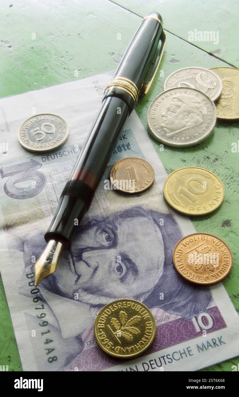 Foreign currency exchange store hi-res stock photography and images - Alamy