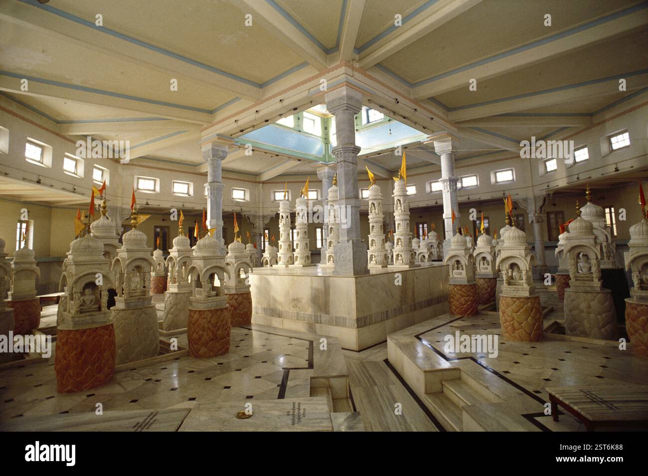 Shikharji jain temple hi-res stock photography and images - Alamy