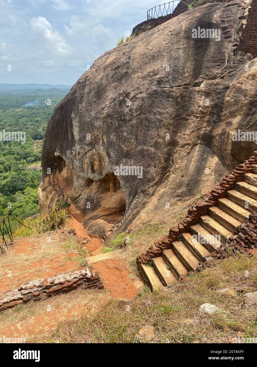 Sigiriyaview hi-res stock photography and images - Alamy